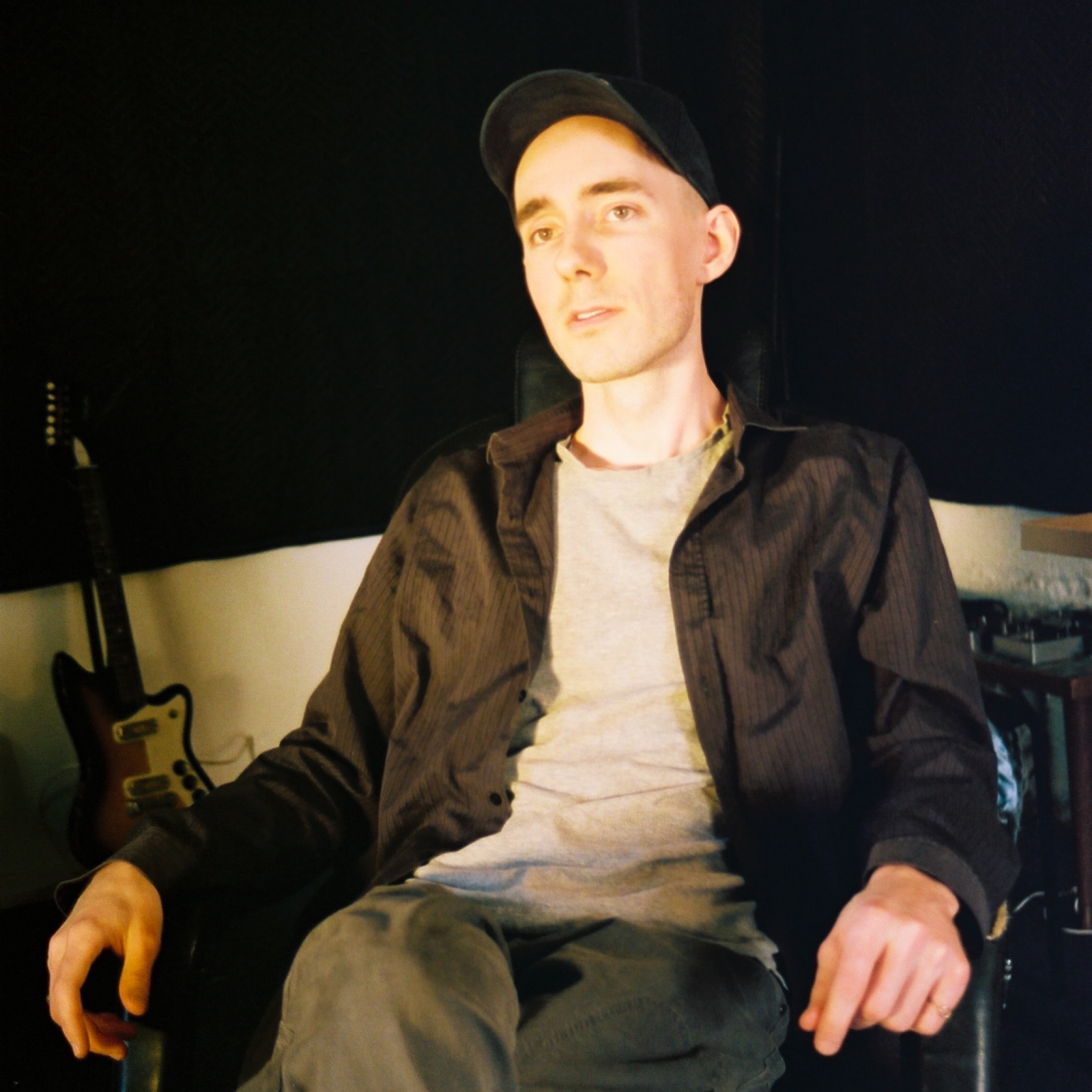 LAの奇才ベッドルーム・ポップ奇才、Dylan Moonが本日名門RVNG Intl.からリリースしたセカンド・アルバム『Option Explore』のクロージング・トラック「Look」の ...